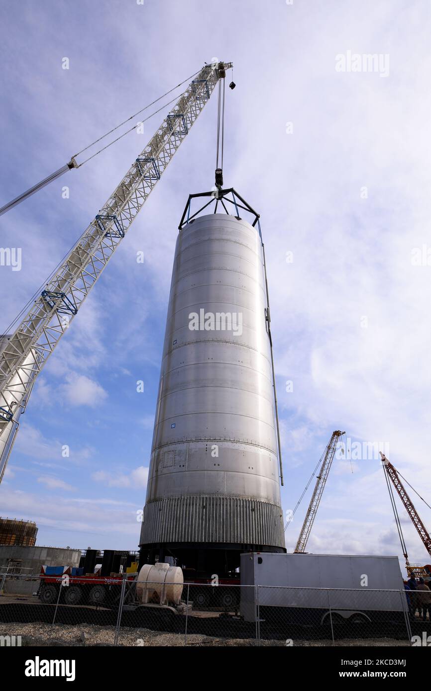 Orbital tank farm hi-res stock photography and images - Alamy