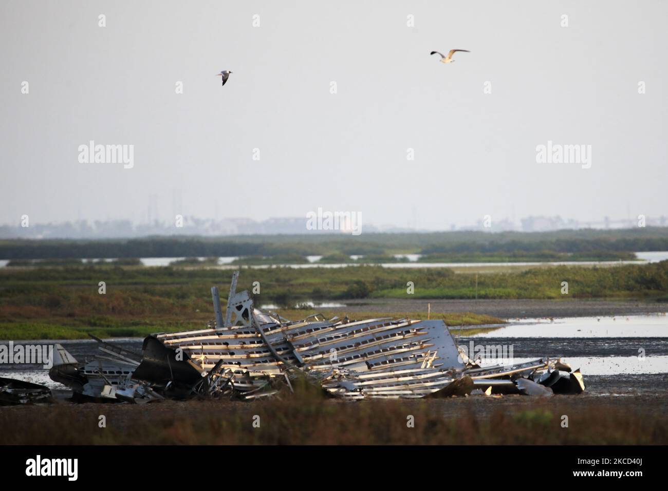 The destroyed remains of exploded Starship prototype SN11 across the ...