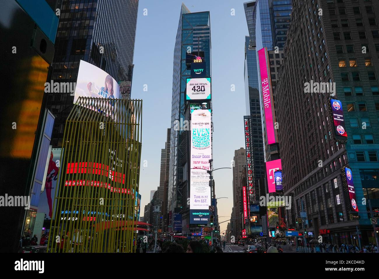 Weedmaps hi-res stock photography and images - Alamy