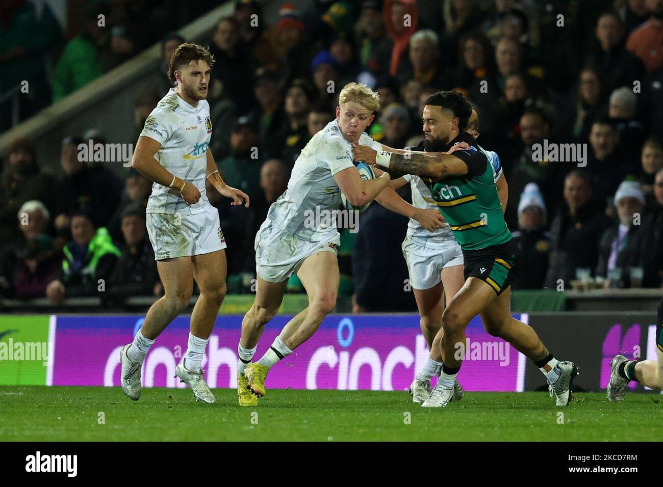 Josh hodge of exeter chiefs hi-res stock photography and images - Alamy