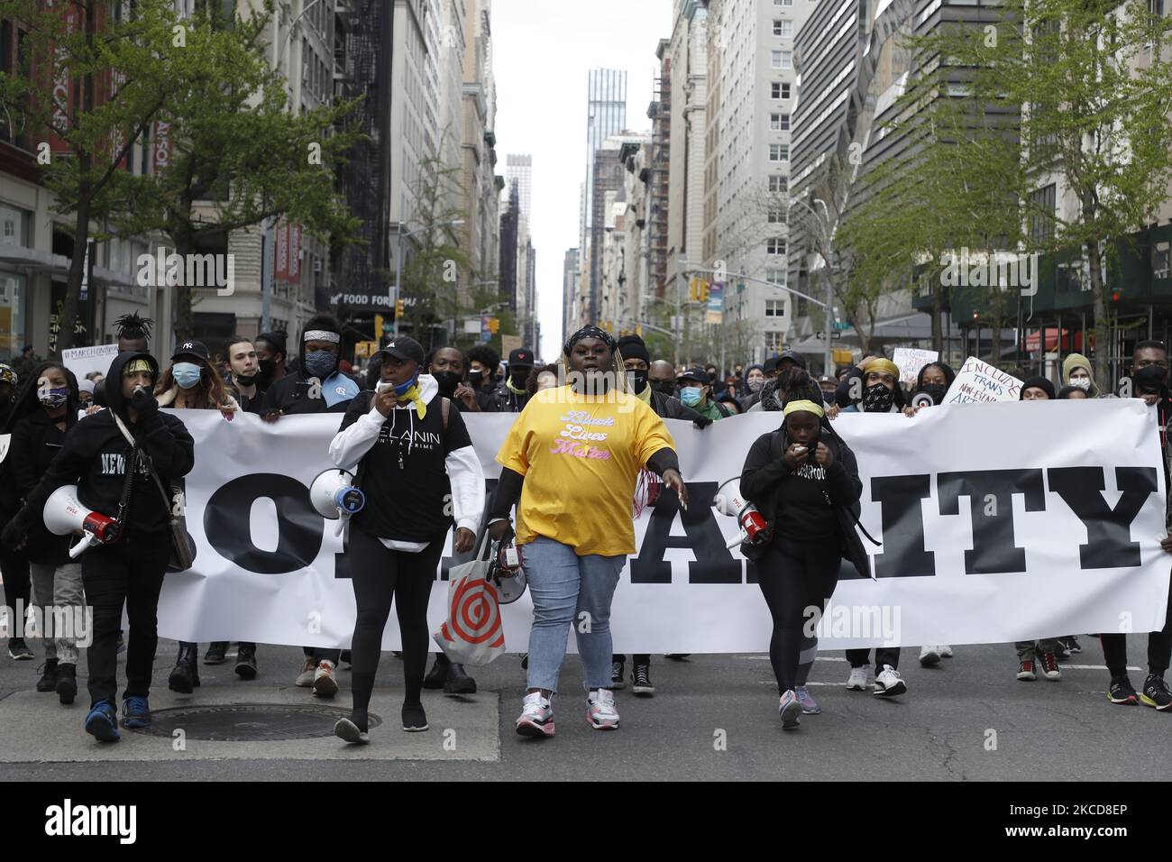 Courtney Daniels, Sis and Nattaylee Randall march with demonstrators ...