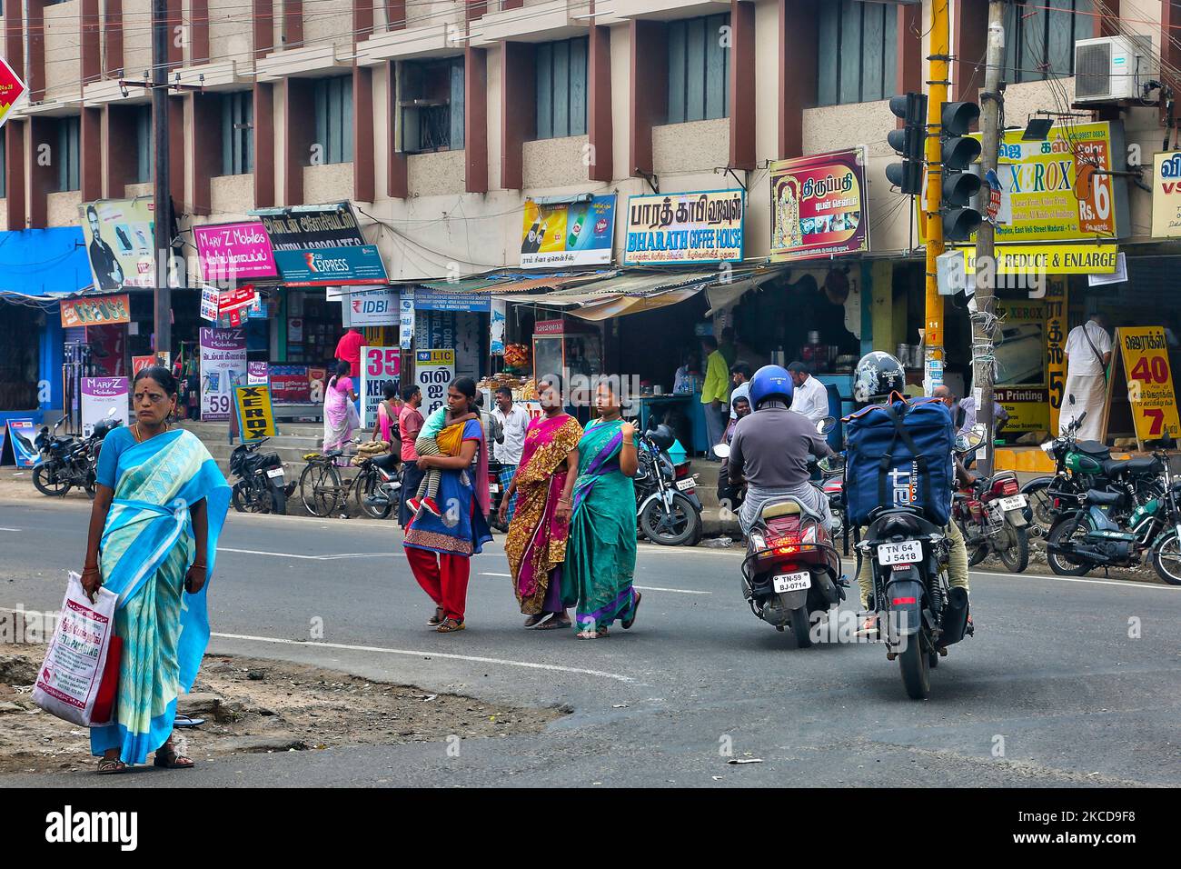 Busy street in Madurai, Tamil Nadu, India. (Photo by Creative Touch ...