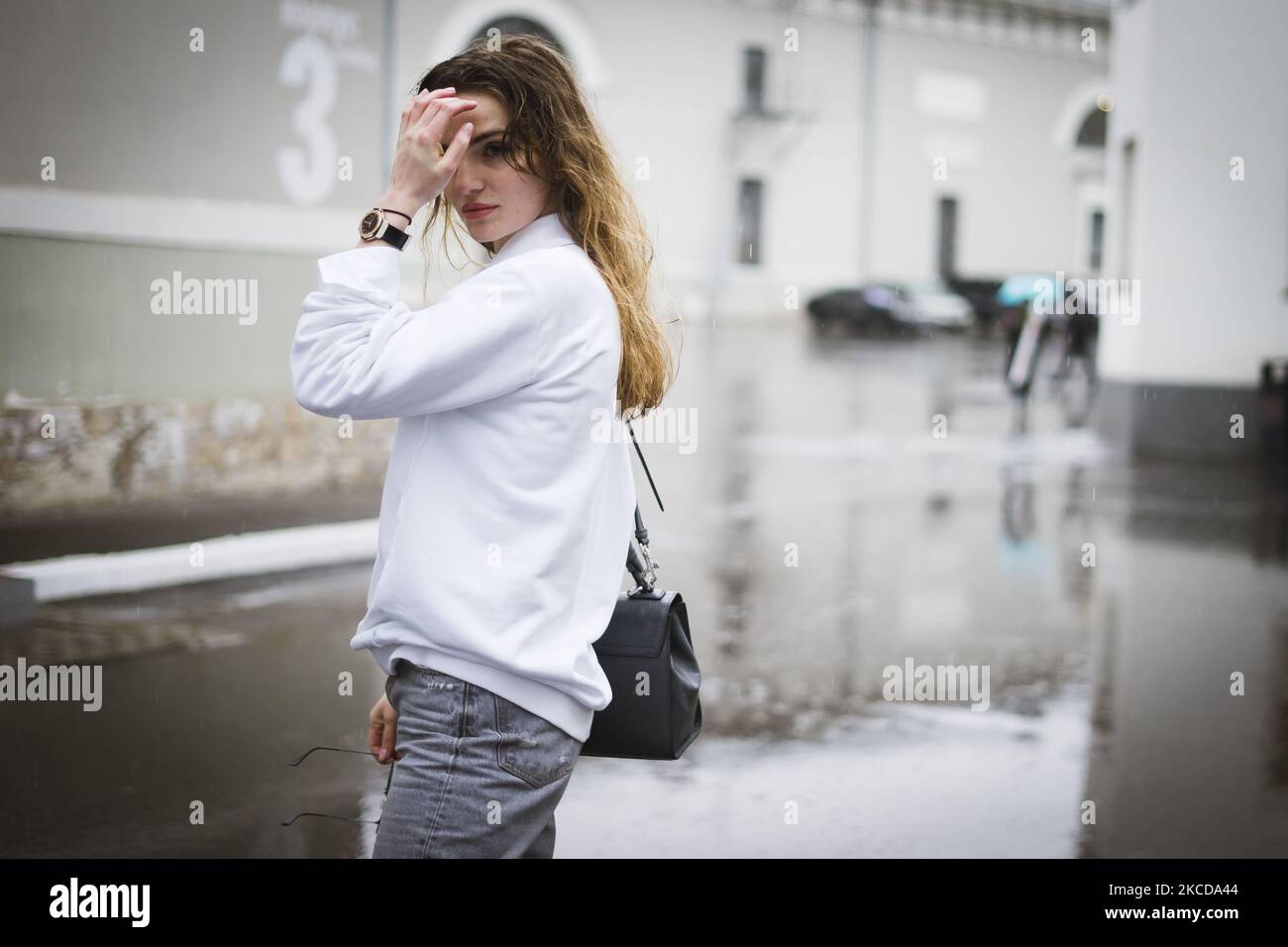 Street Style Mercedes Benz - Fashion Week Russia Fall/Winter 2021-2022 ...