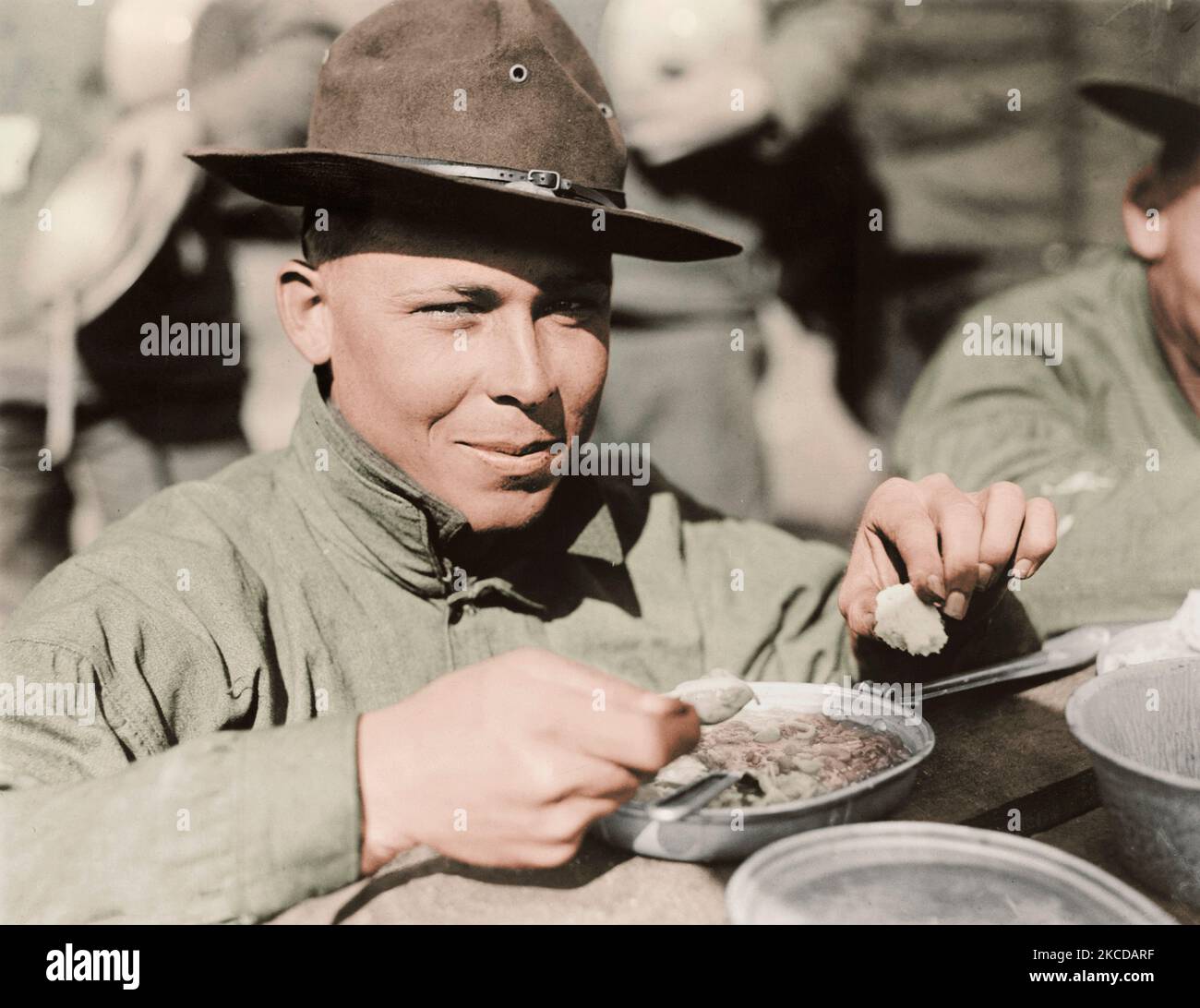 U.S. Army soldier eating during World War II Stock Photo - Alamy