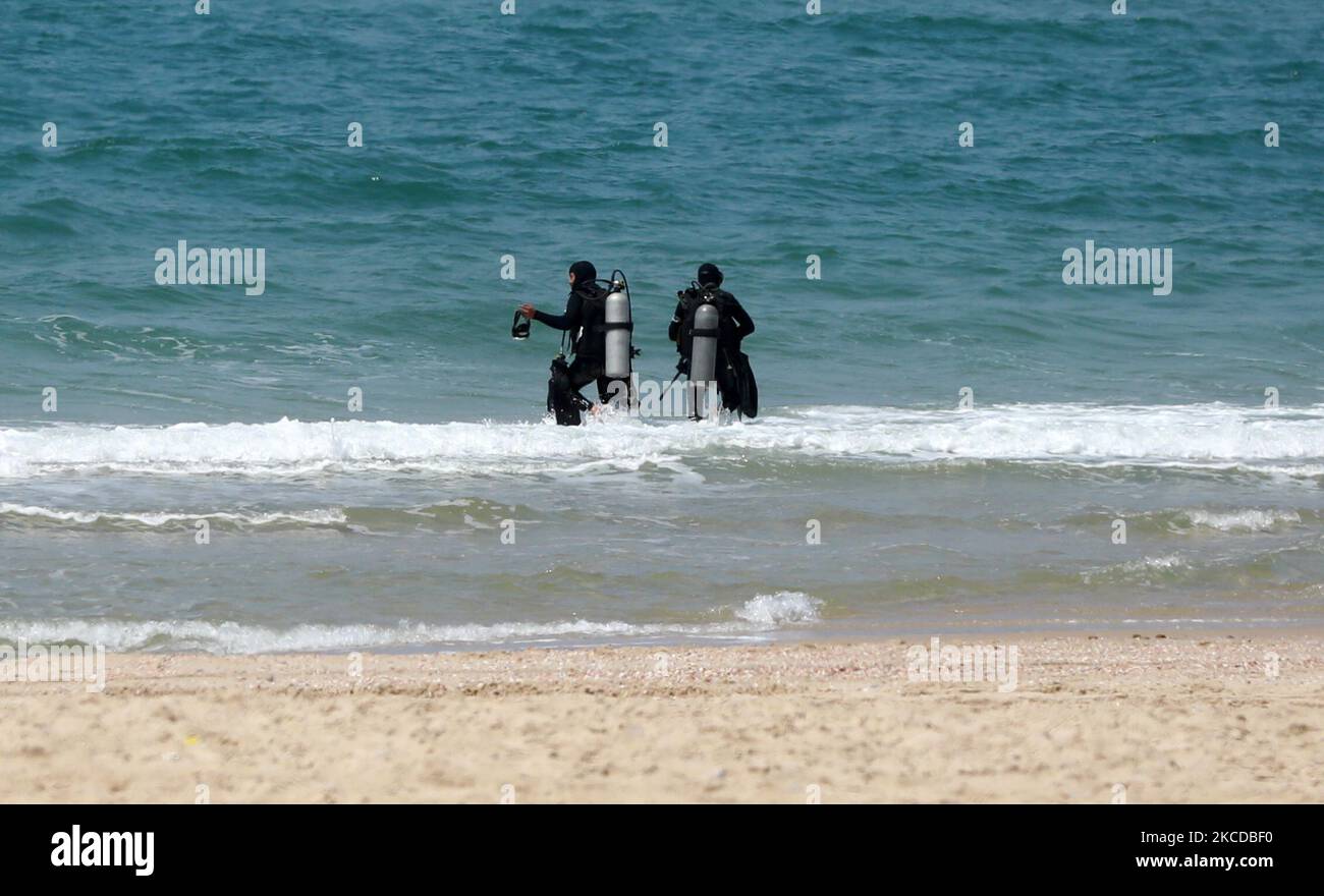 Al mujahideen hi-res stock photography and images - Alamy