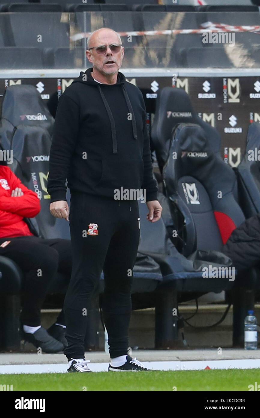 John cripp hi-res stock photography and images - Alamy