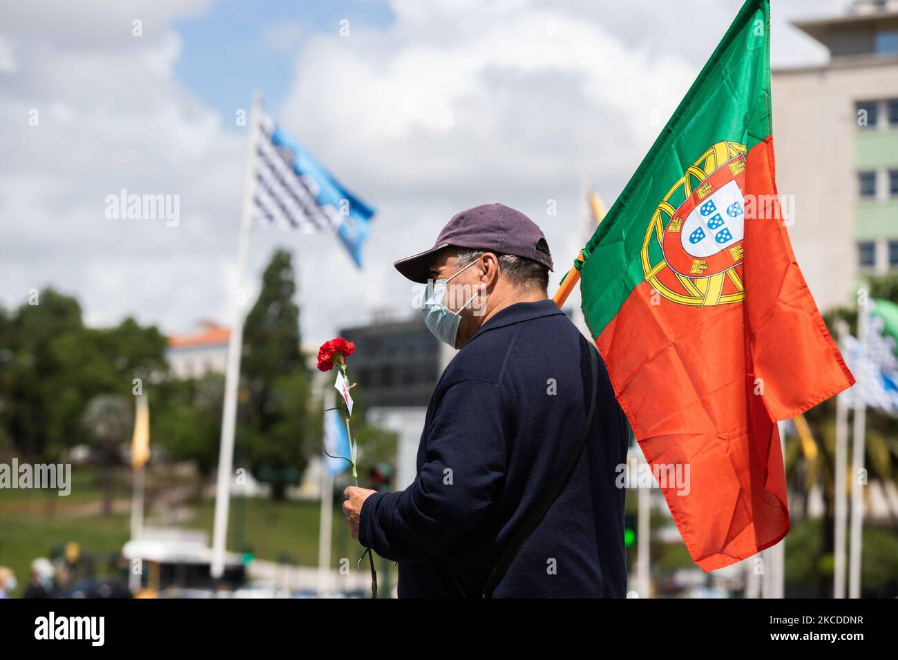 Carnation revolution in portugal 1974 hi-res stock photography and ...