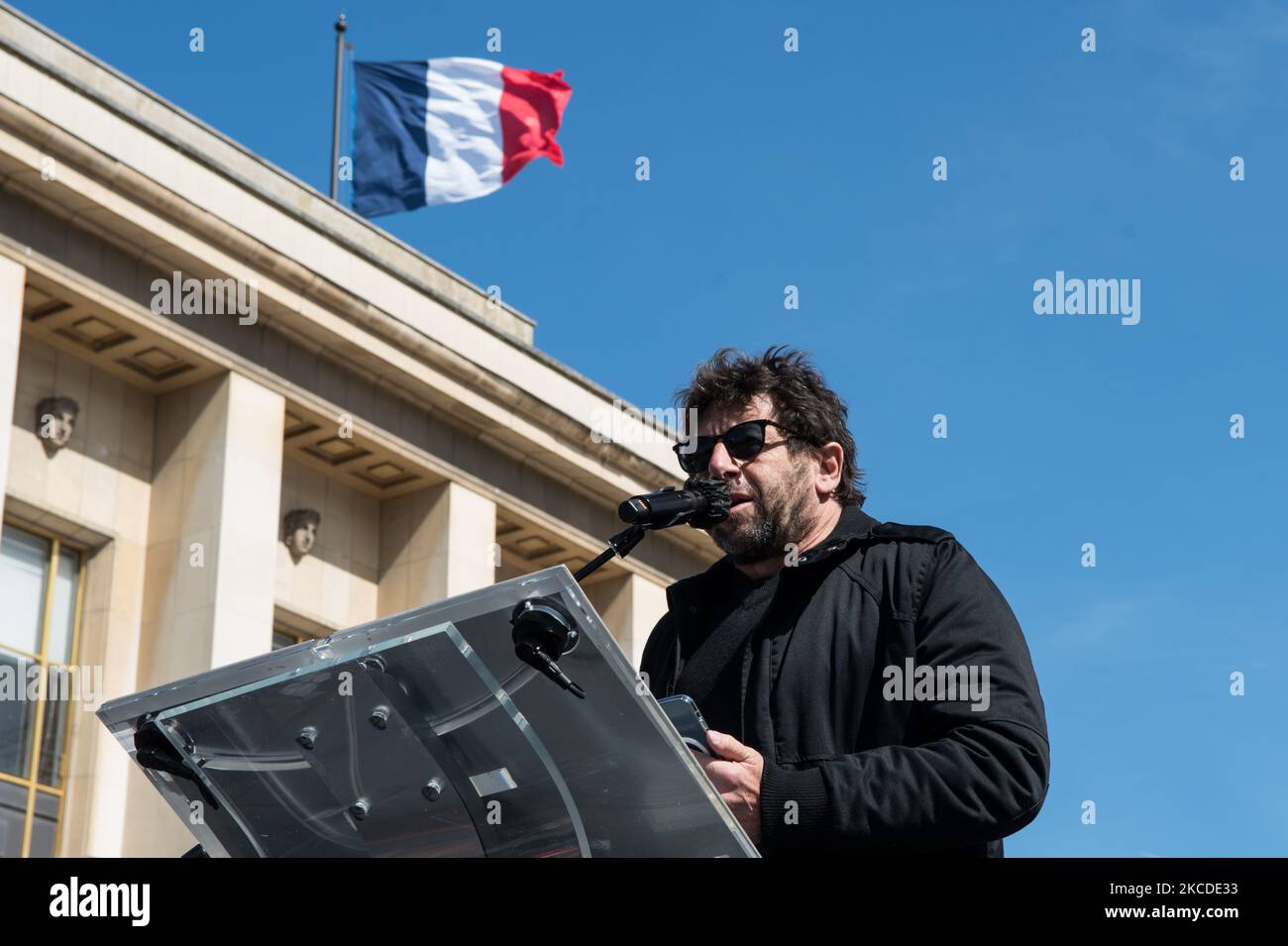 Cyril valery isaac hanouna hi-res stock photography and images - Alamy