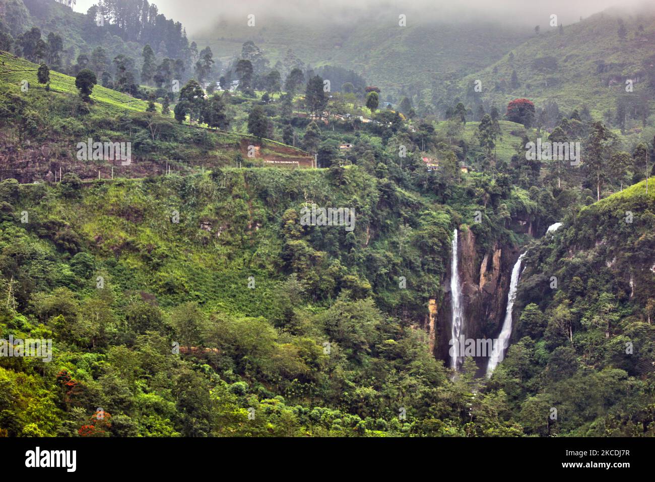 Puna Ella (Poonawa Ella) waterfall located in Pussellawa near Nuwara ...