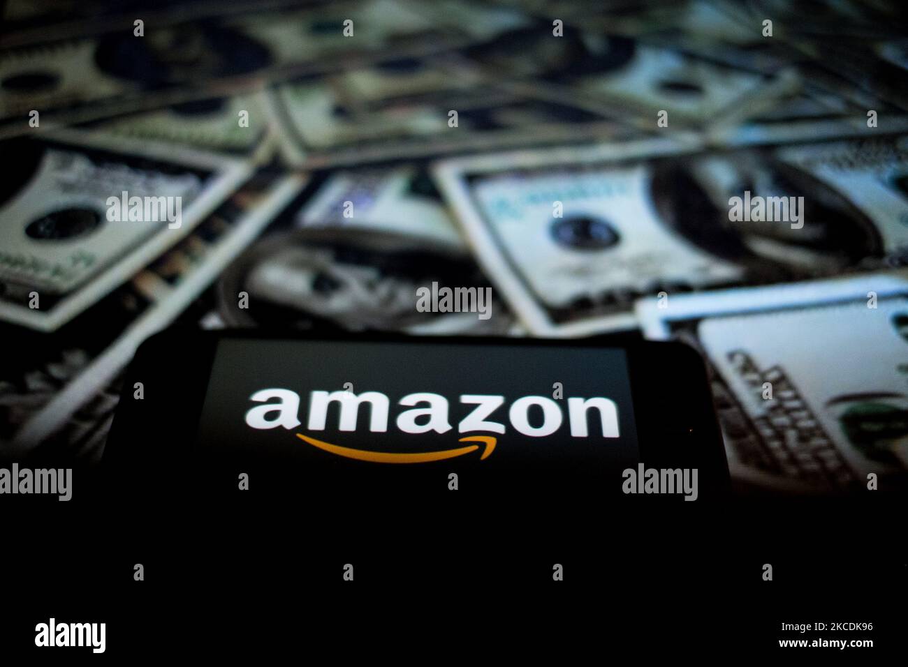Amazon logo italy hi-res stock photography and images - Alamy
