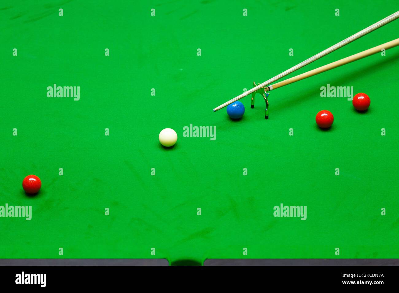 Impact on the stick hi-res stock photography and images - Alamy