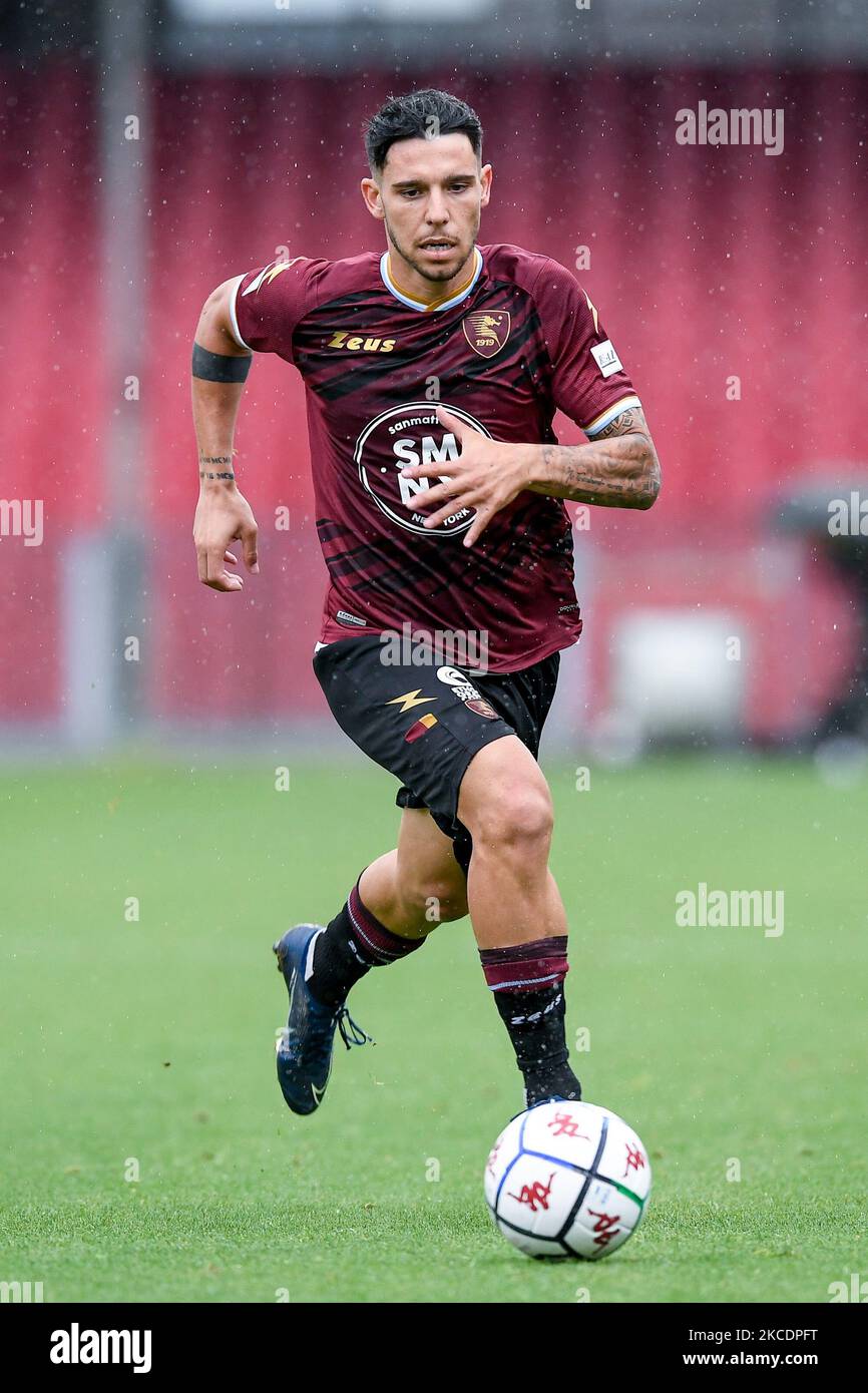 Emanuele cicerelli of us salernitana hi-res stock photography and ...