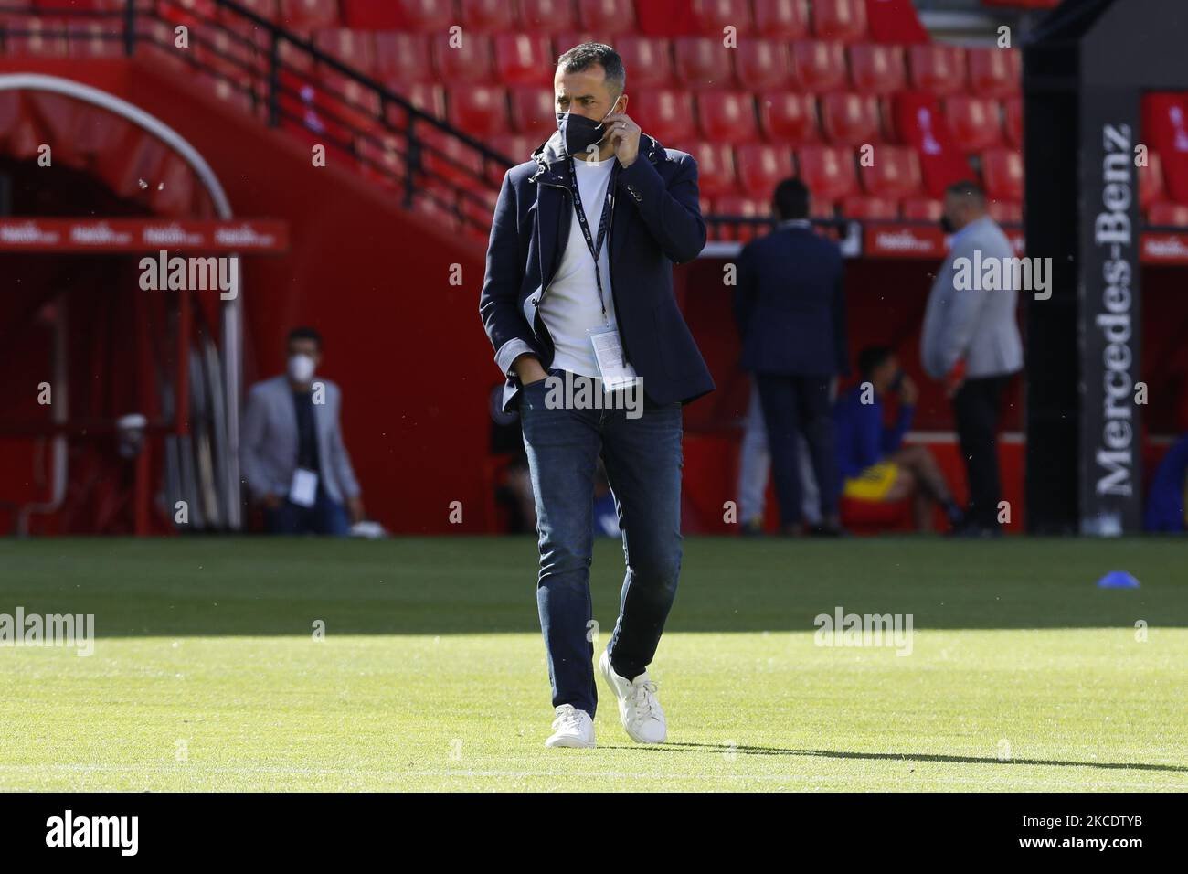 Diego Martinez, coach of Granada CF, before the La Liga match between ...