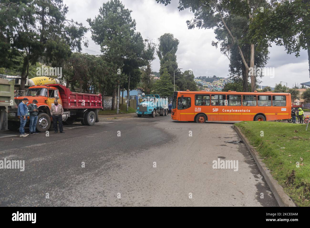 Truckers block the streets of the capital supporting the national ...