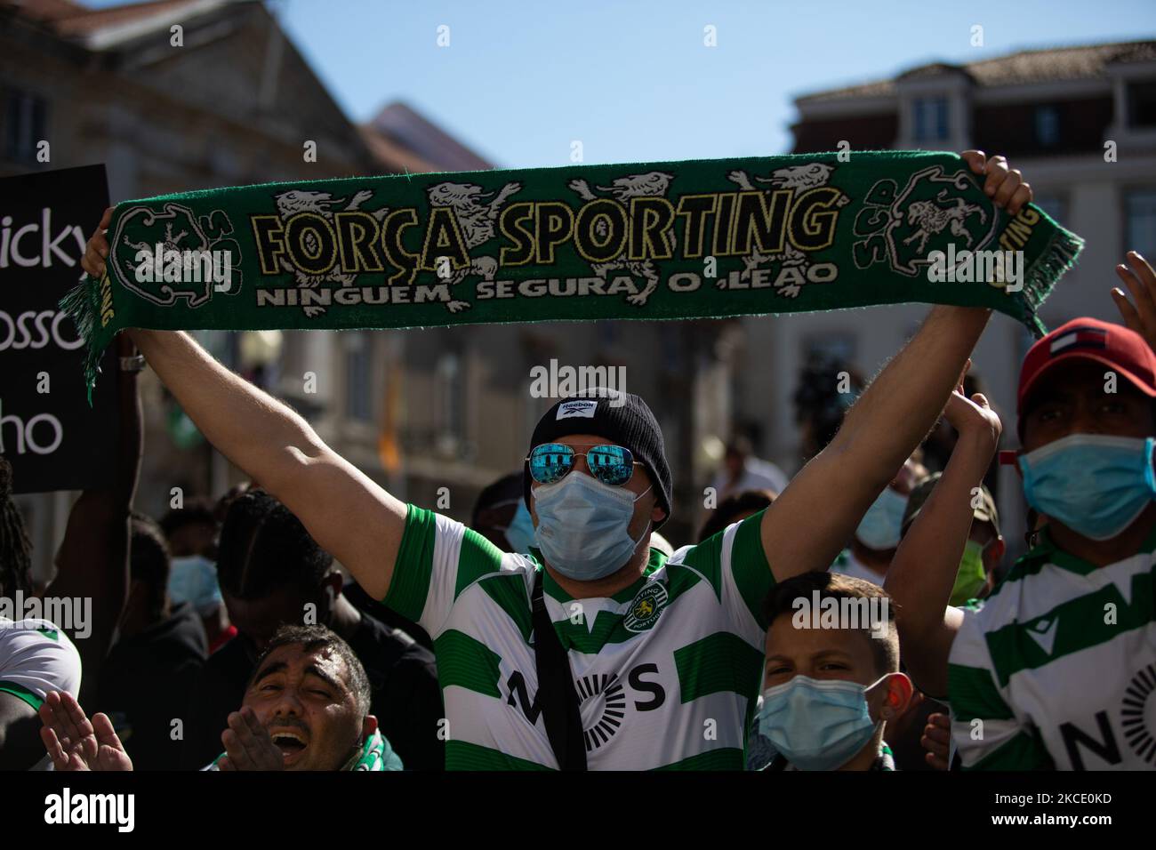 Sporting clube de portugal fans hi-res stock photography and images - Alamy
