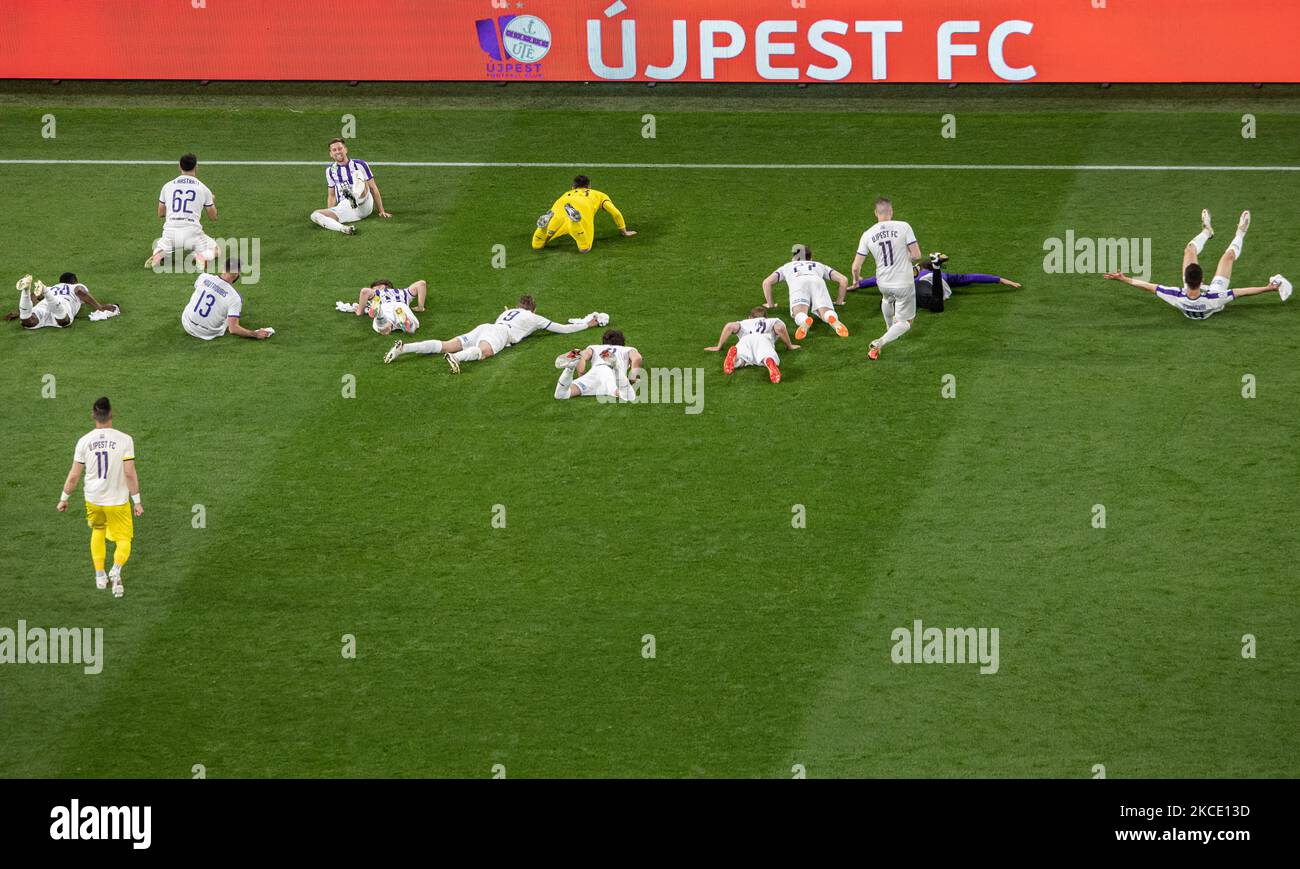 Victory aftre hi-res stock photography and images - Alamy