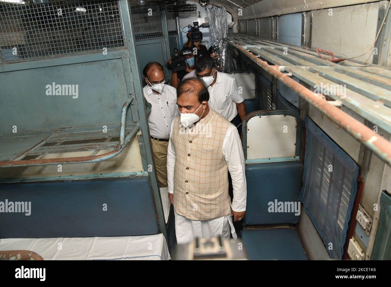 Temporary isolation wards hi-res stock photography and images - Alamy