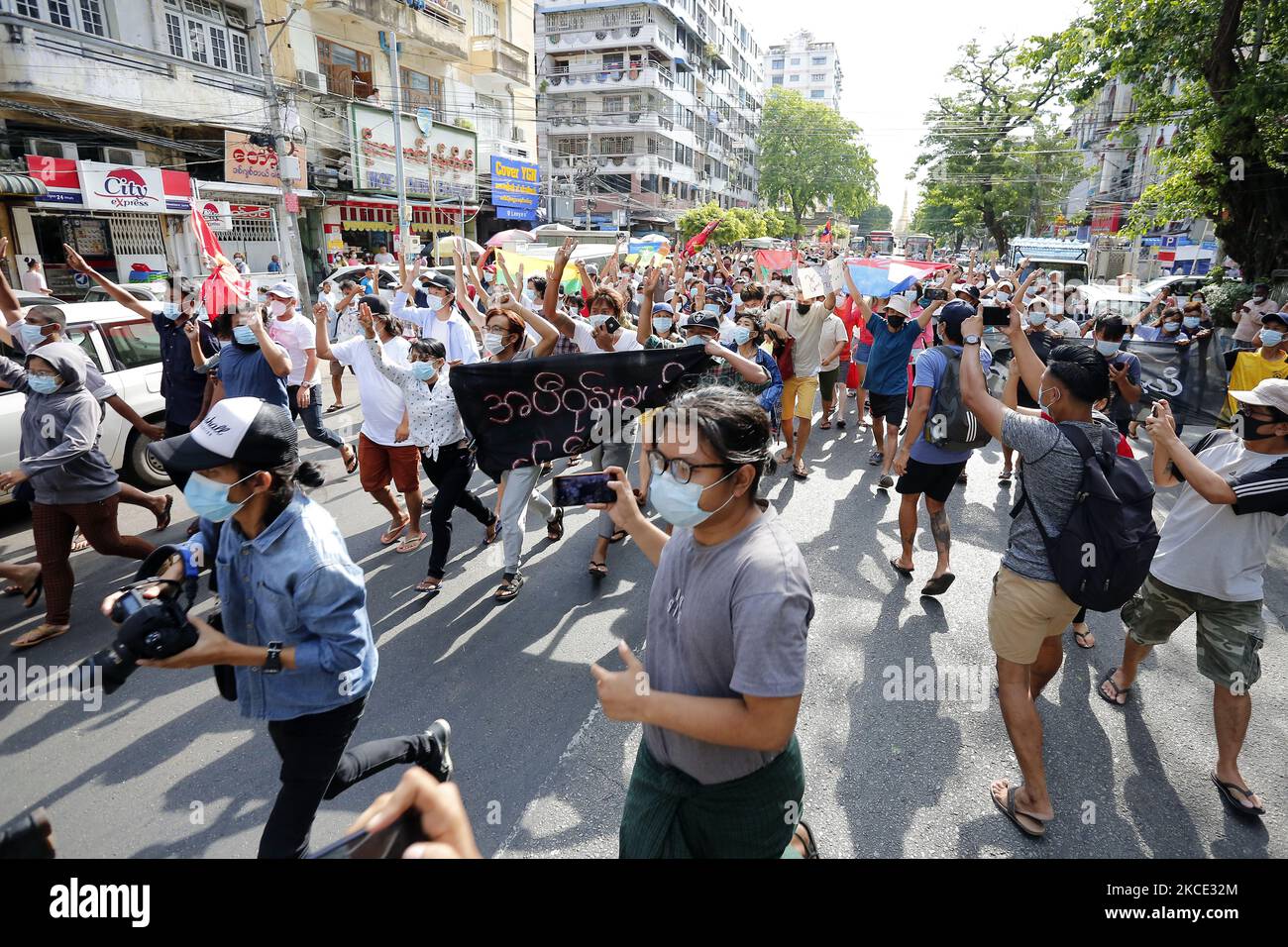 Myanmar journalists hi-res stock photography and images - Alamy