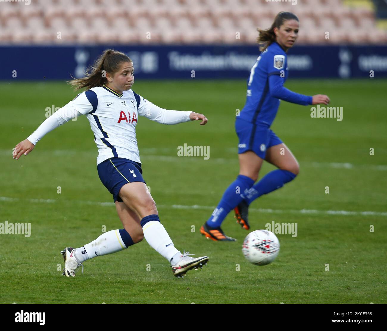 Chelsea kit 2021 hi-res stock photography and images - Alamy