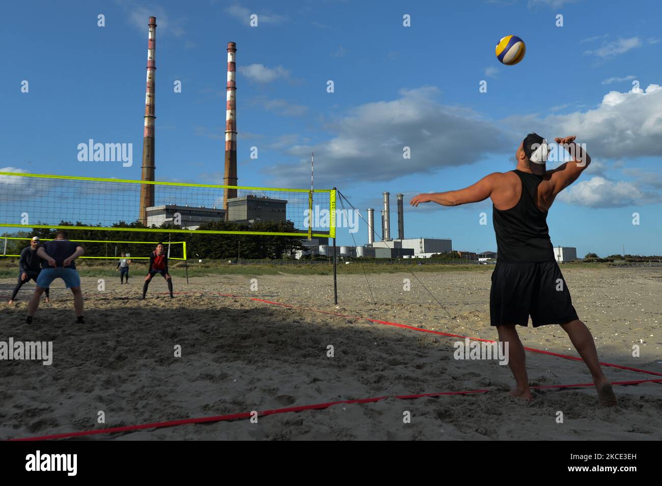 A group of friends, consisting of Brazilians, Russians, Lithuanians ...