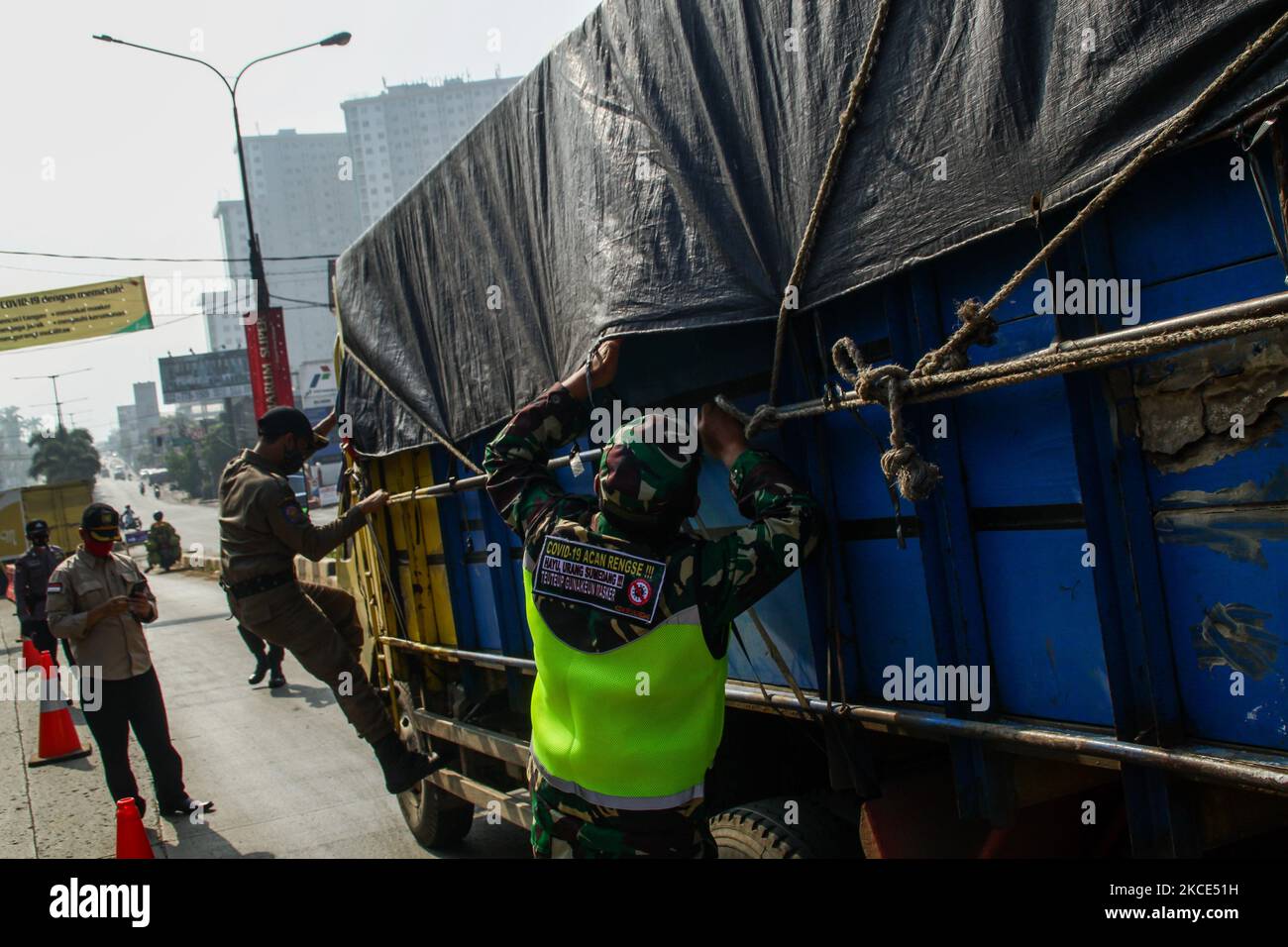 Annual mass migration event hi-res stock photography and images - Alamy