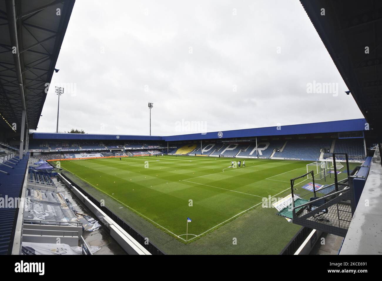 Loftus road stadium view hi-res stock photography and images - Alamy
