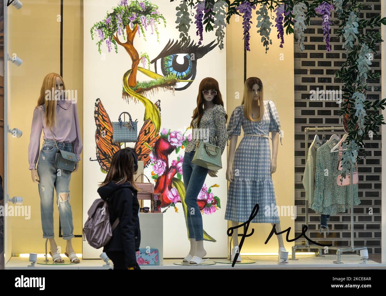 River island store window display hi-res stock photography and images ...