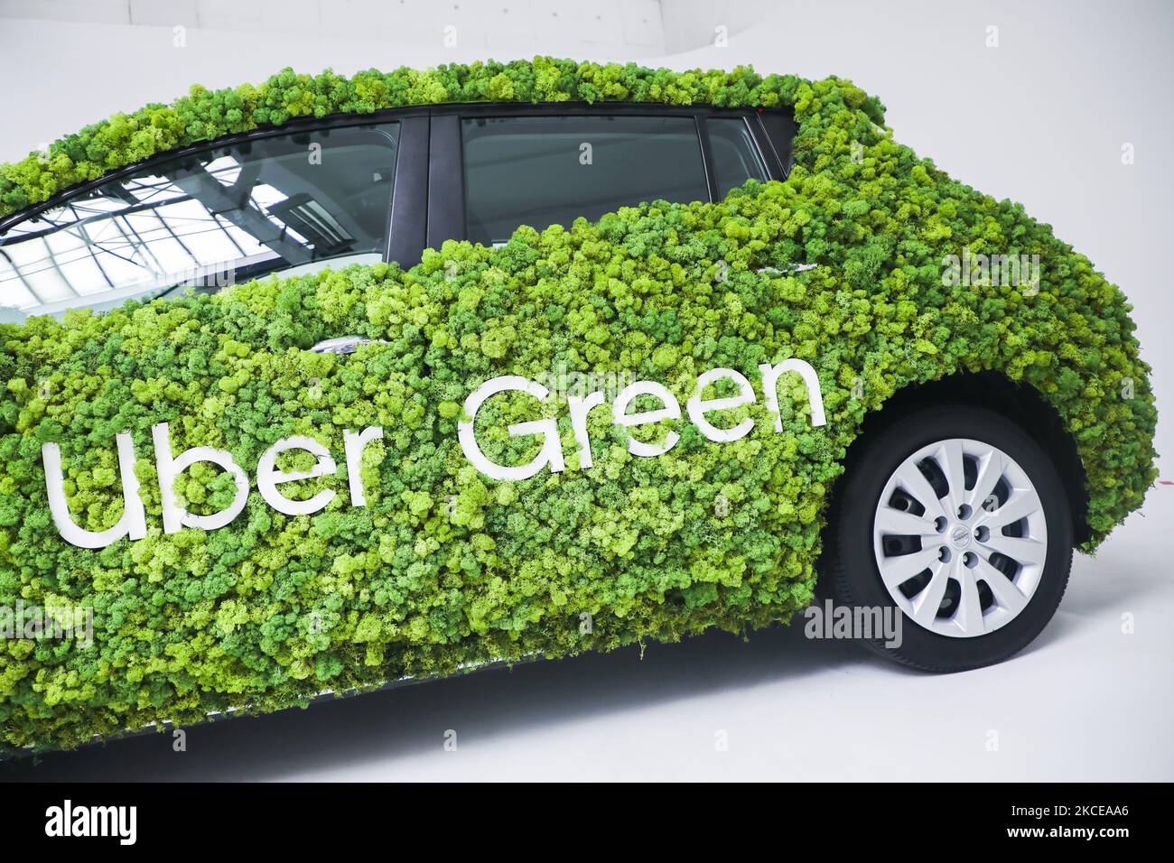 Anti uber sign hi-res stock photography and images - Alamy