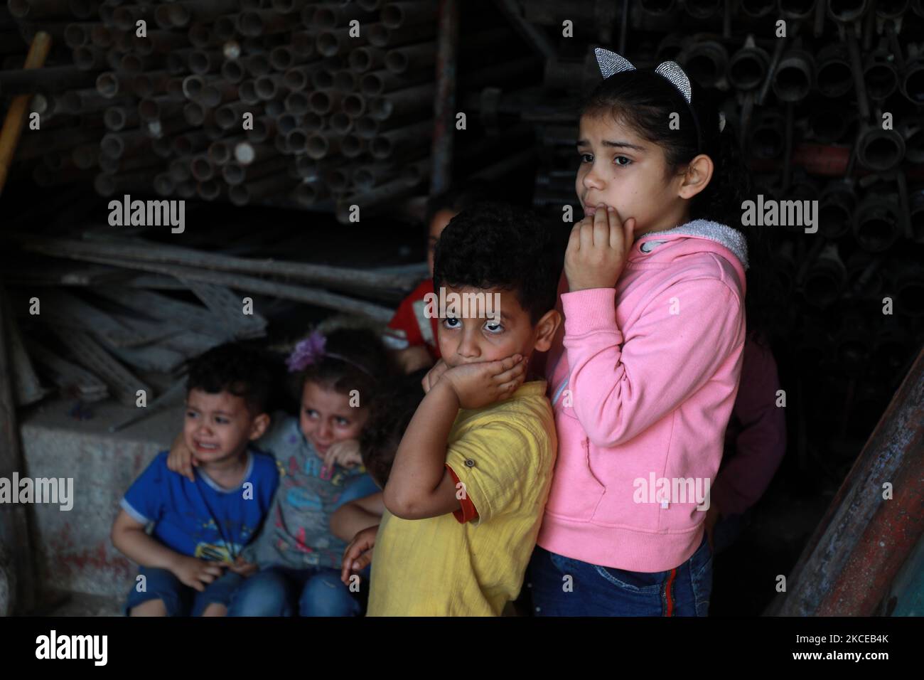 Relatives of Palestinian Hussien Hamad, 11, mourn during his funeral in ...