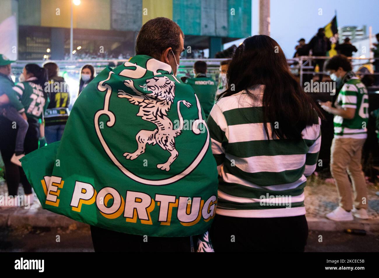Sporting football team and thousands of fans celebrate the Portuguese ...
