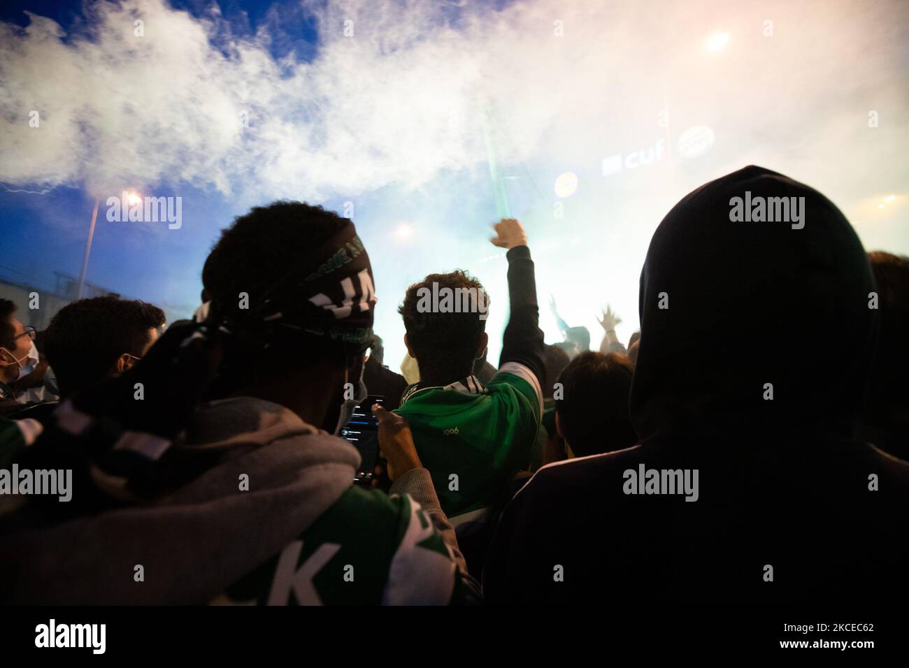 Sporting football team and thousands of fans celebrate the Portuguese ...