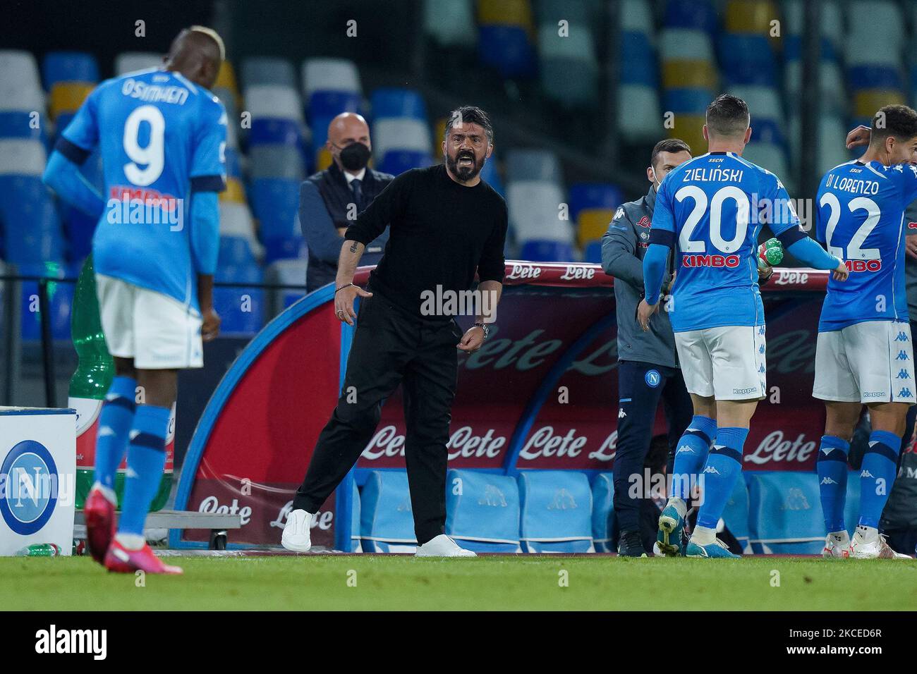 Gennaro gattuso manager of ssc napoli yells hi-res stock photography ...