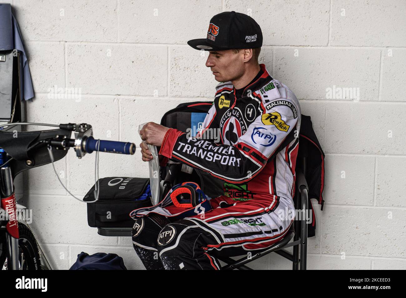 Steve Worrall prepares to practice Discovery Networks Eurosport ...