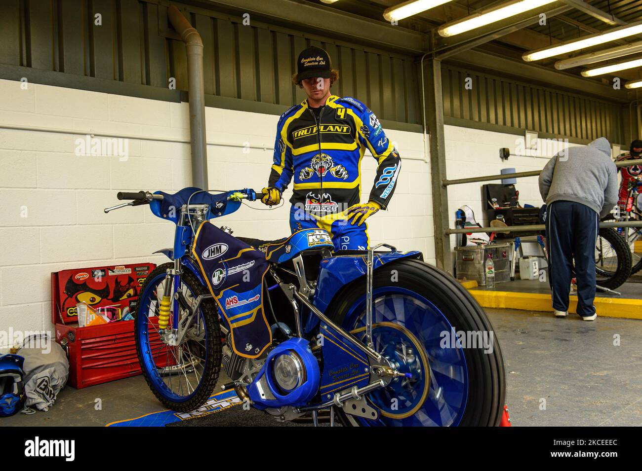 Kyle Howarth warms up his bike before practice Discovery Networks Eurosport Speedway Season ...