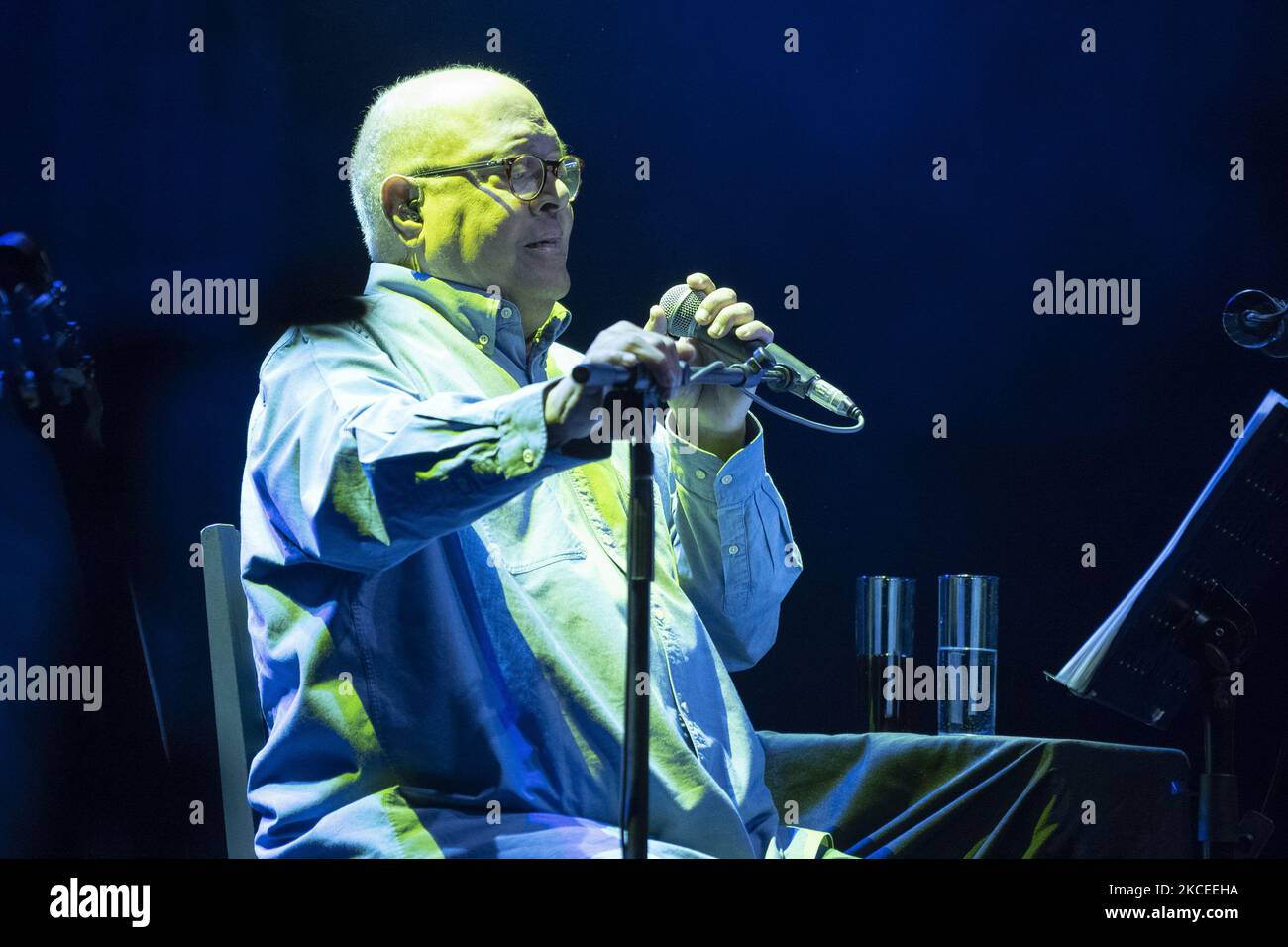 Circo teatro musical hi-res stock photography and images - Alamy