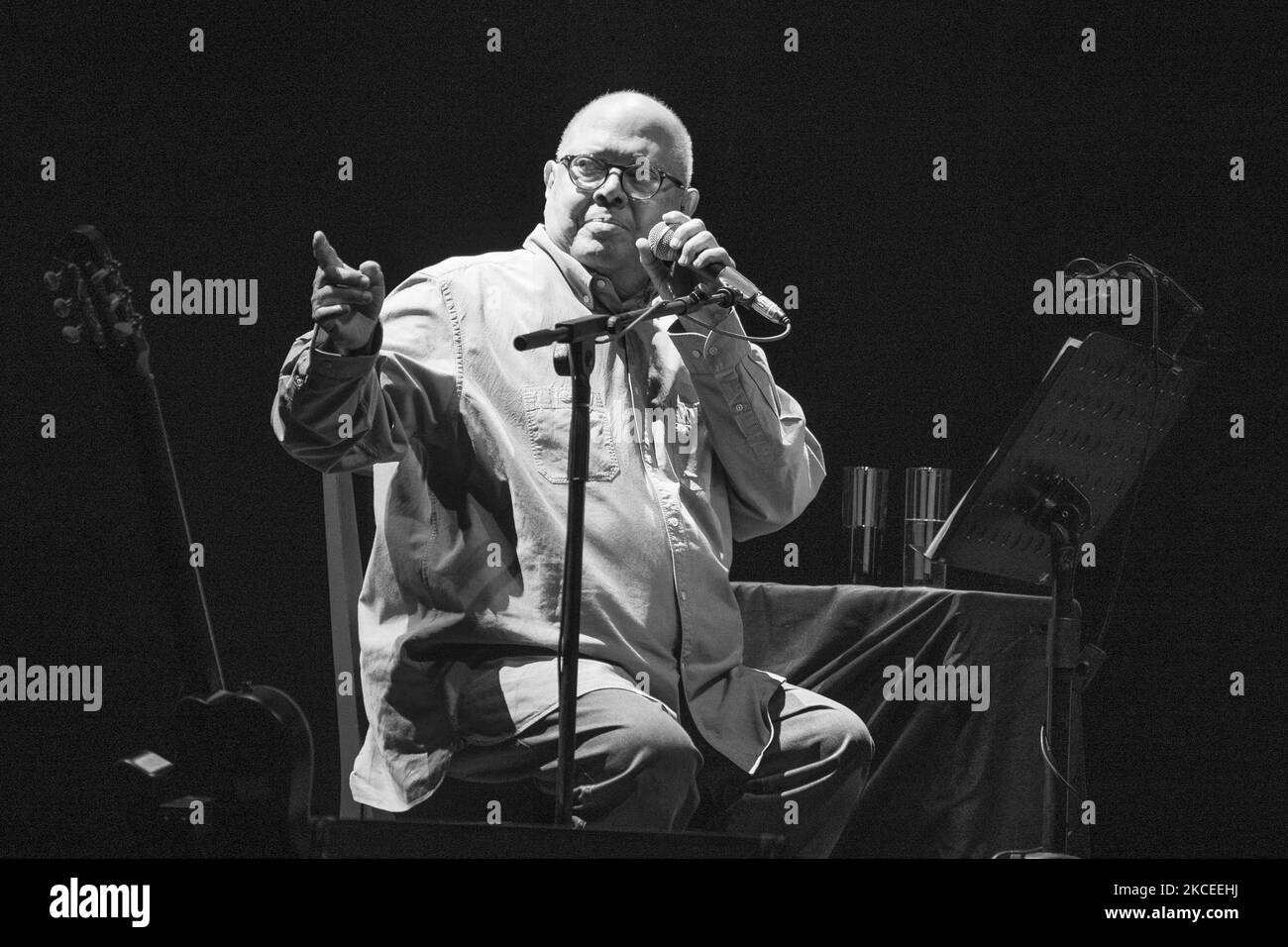 Circo teatro musical hi-res stock photography and images - Alamy