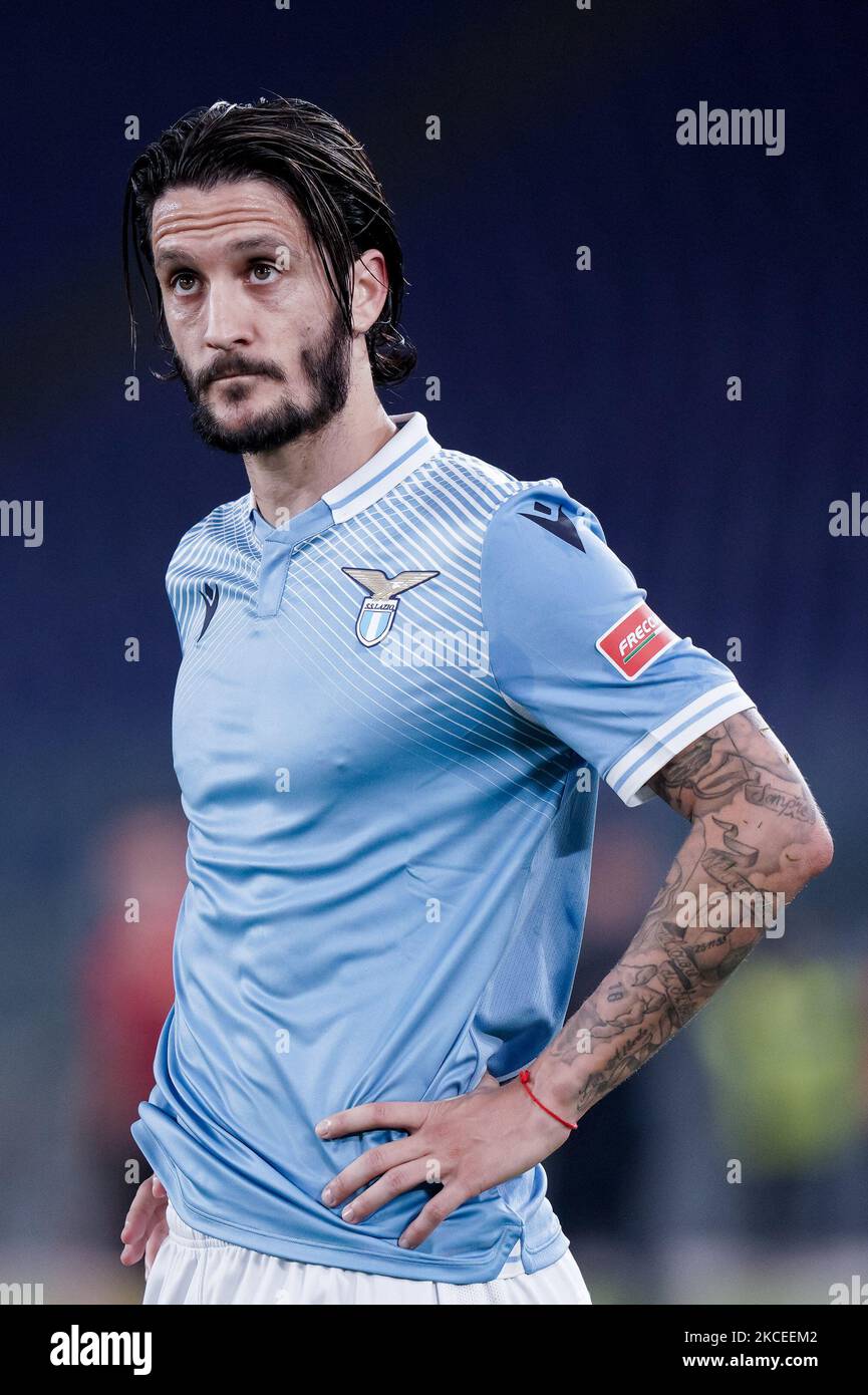 Luis Alberto of SS Lazio looks on during the Serie A match between SS ...