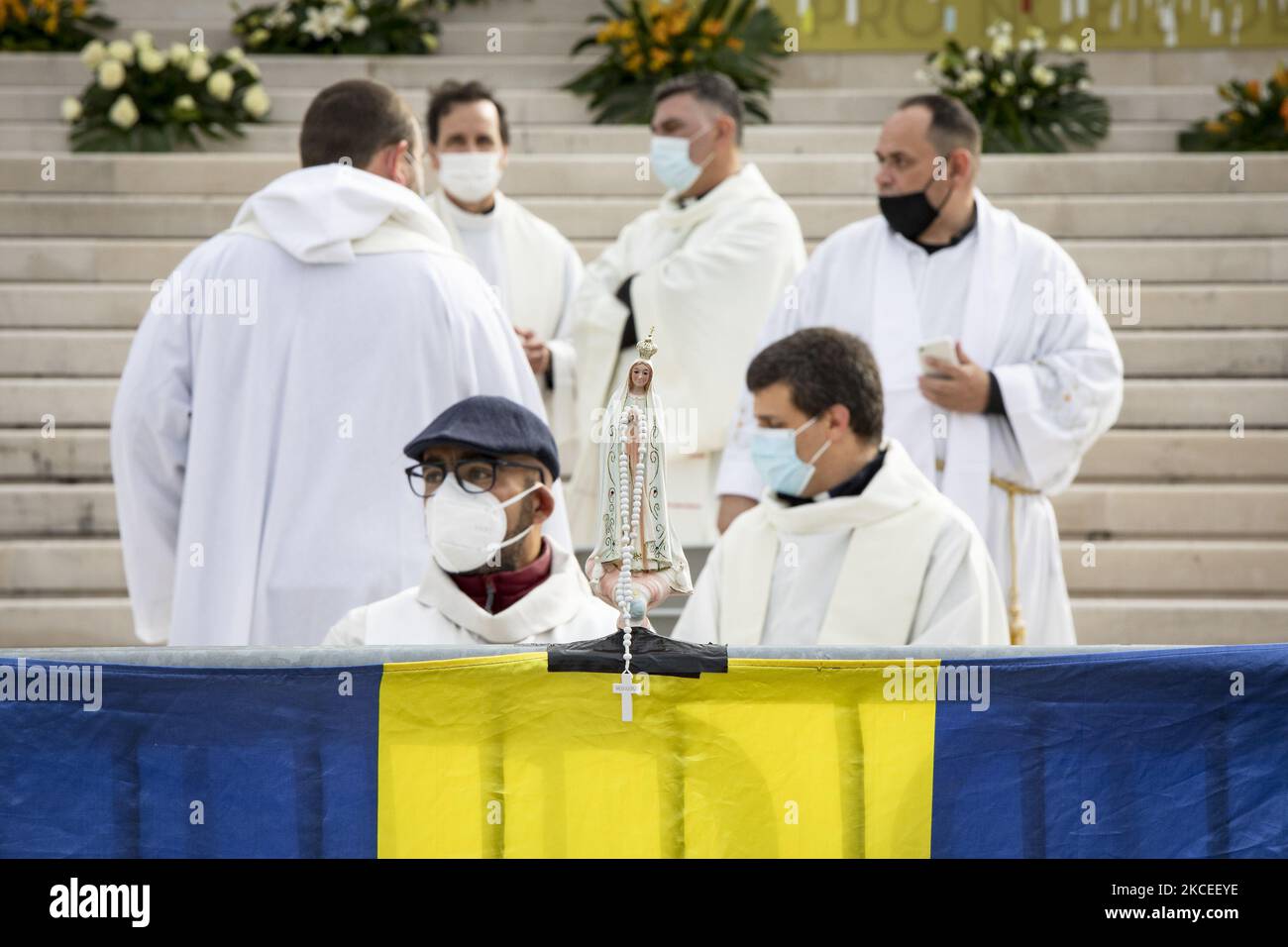 Procession, mass and goodbye procession, in the Prayer enclosure, in ...