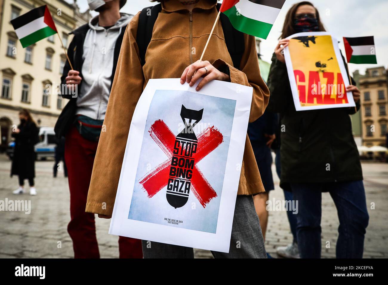 Stop bombing gaza sign hi-res stock photography and images - Alamy