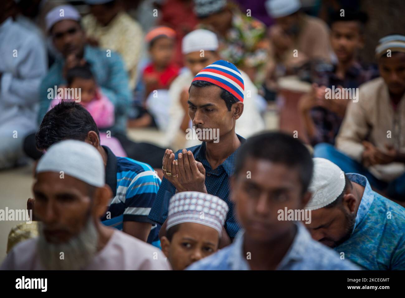 Muslims in Bangladesh are praying without following health safety rules ...