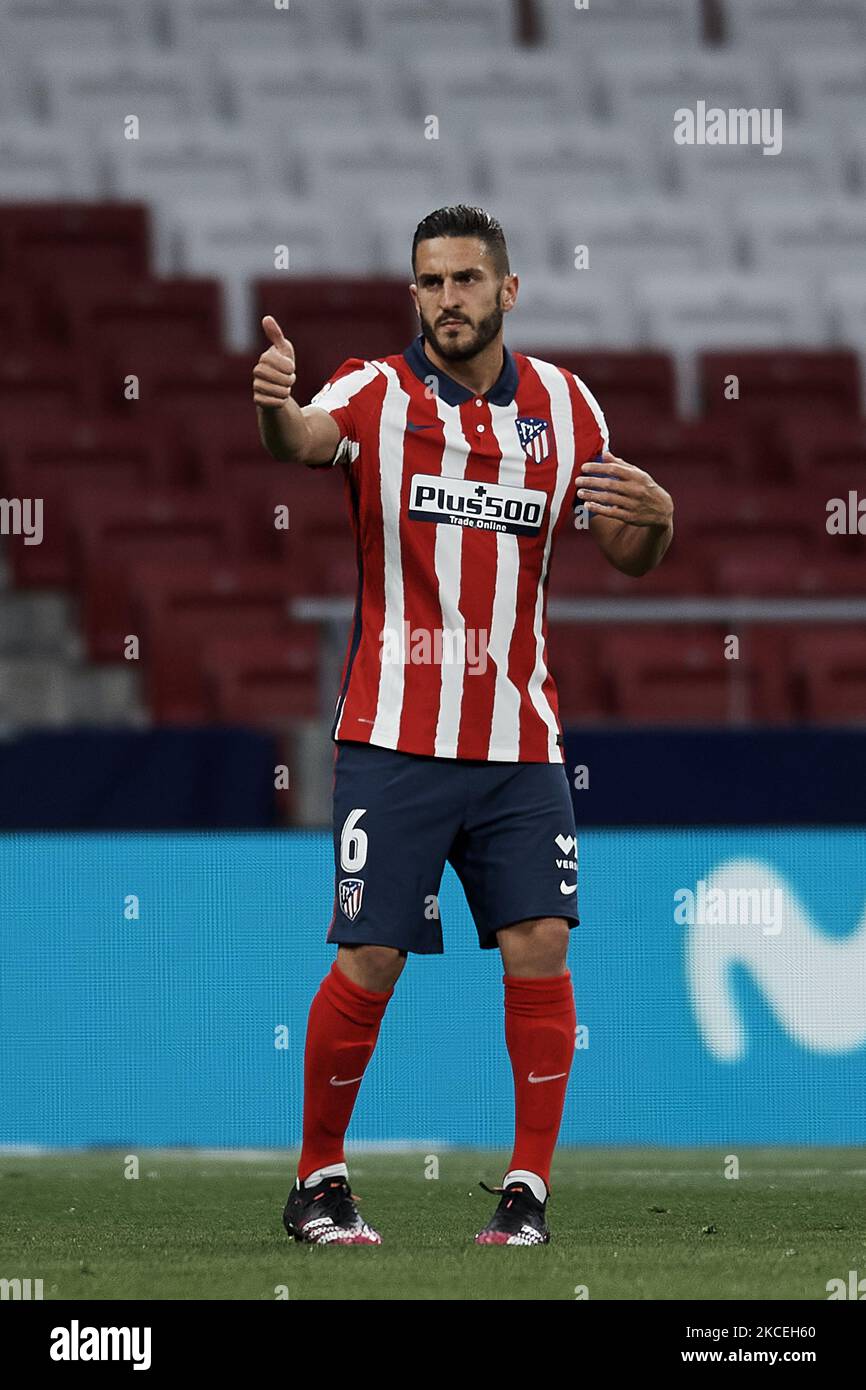 Koke resurreccion of atletico madrid gestures hi-res stock photography ...