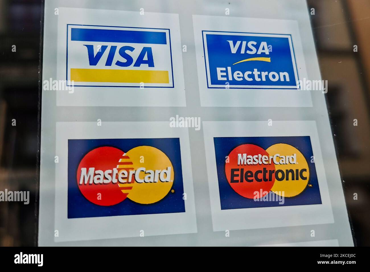 Mastercard credit card payment sticker hi-res stock photography and ...