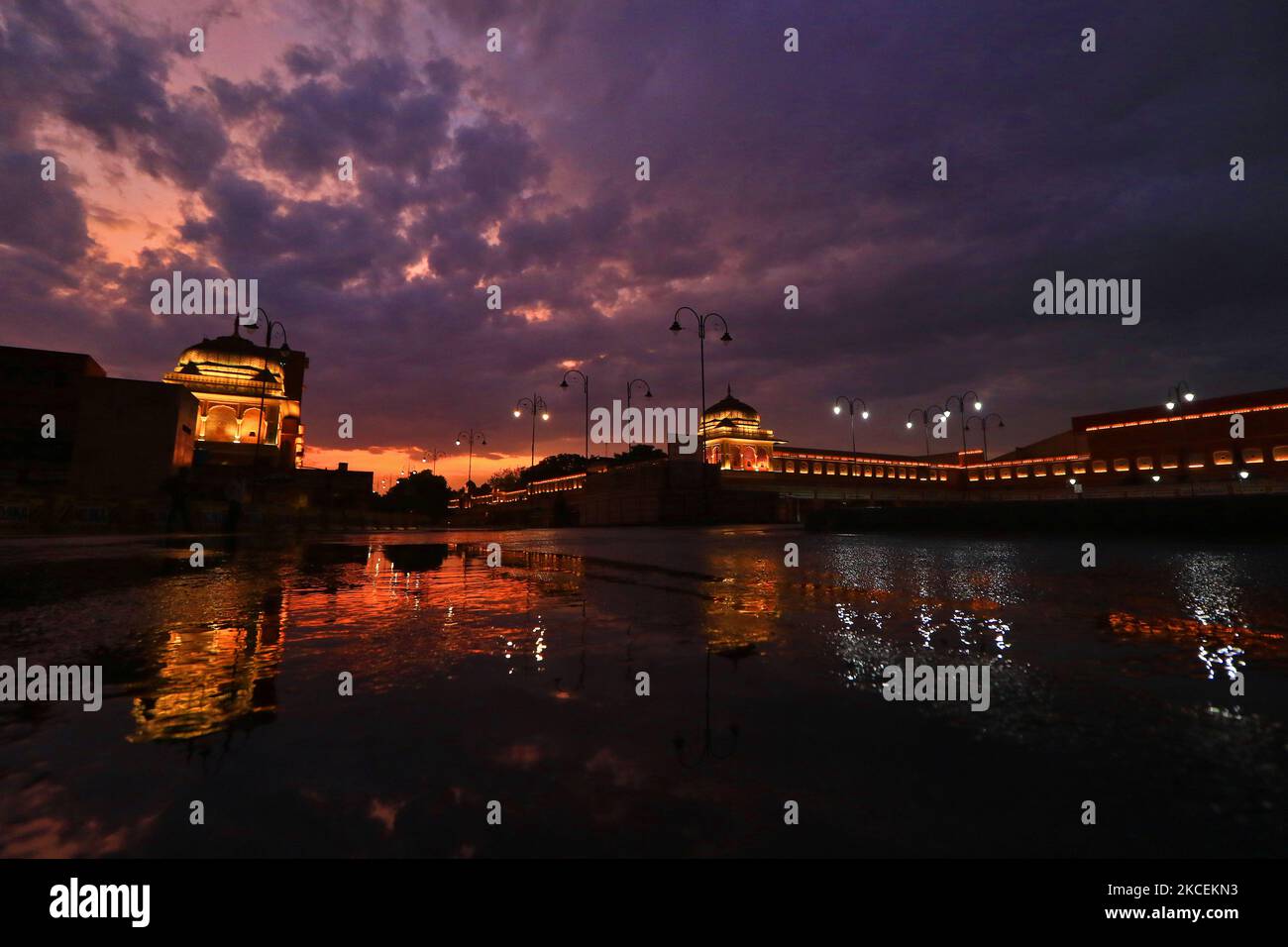 Rainy day in jaipur hi-res stock photography and images - Alamy