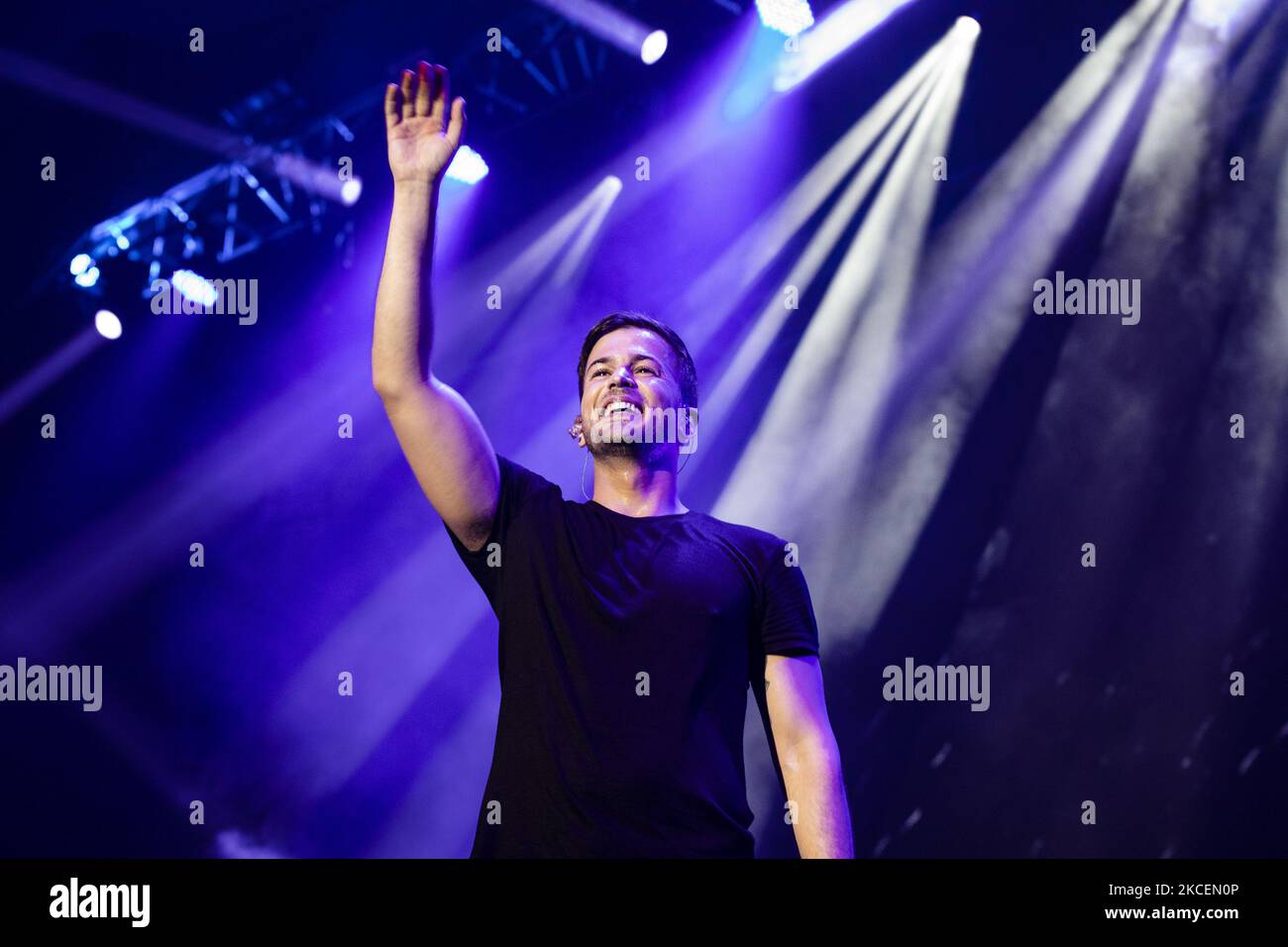 Portuguese singer david carreira hi-res stock photography and images ...