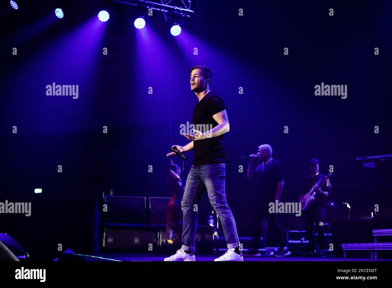 Portuguese singer david carreira hi-res stock photography and images ...