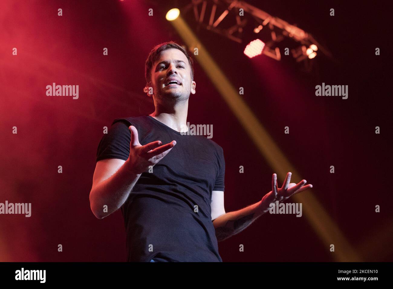 Portuguese singer david carreira hi-res stock photography and images ...