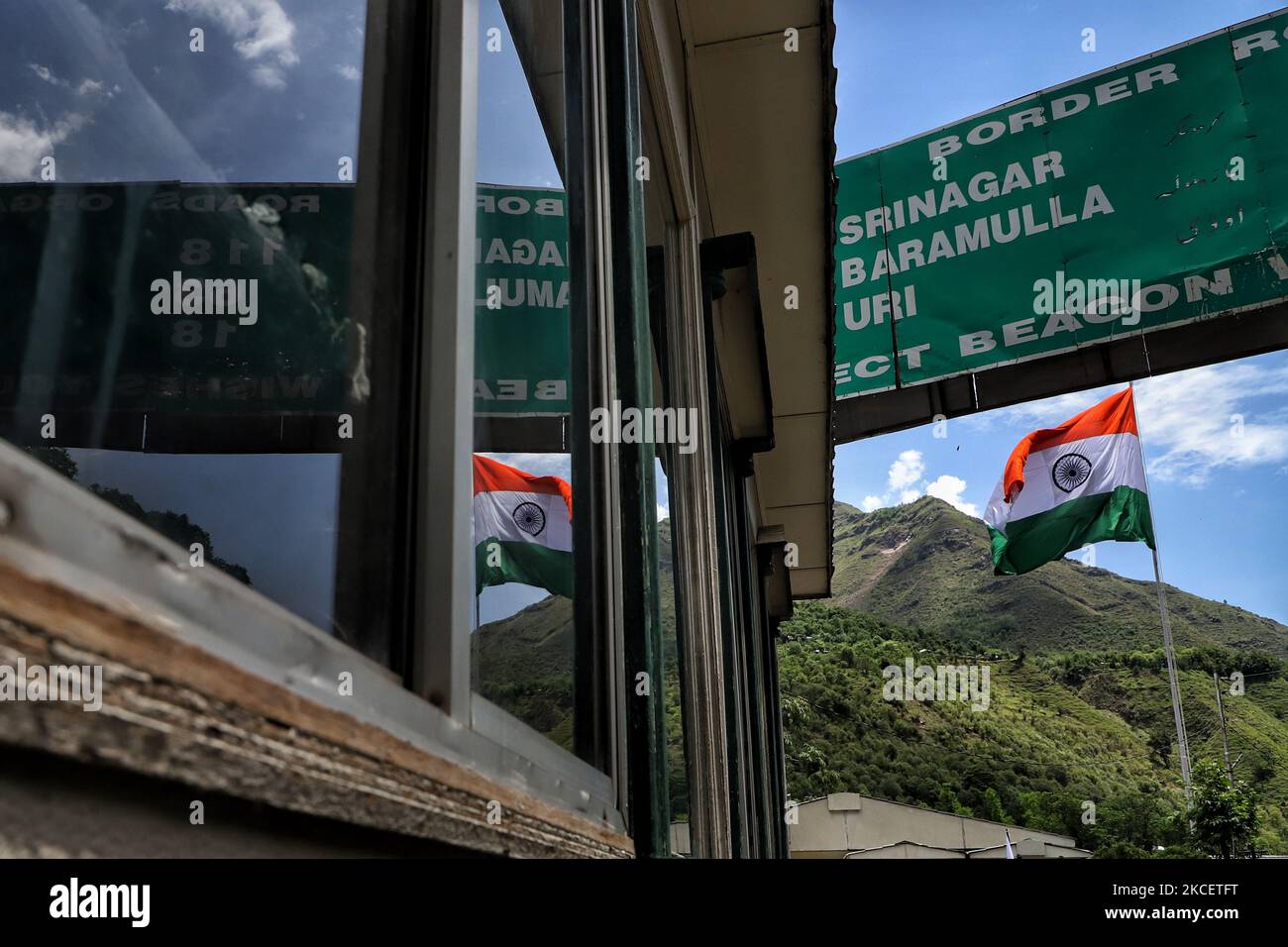 Indian Army Installed a 60 Feet Long Indian National Flag (Tri-Color ...