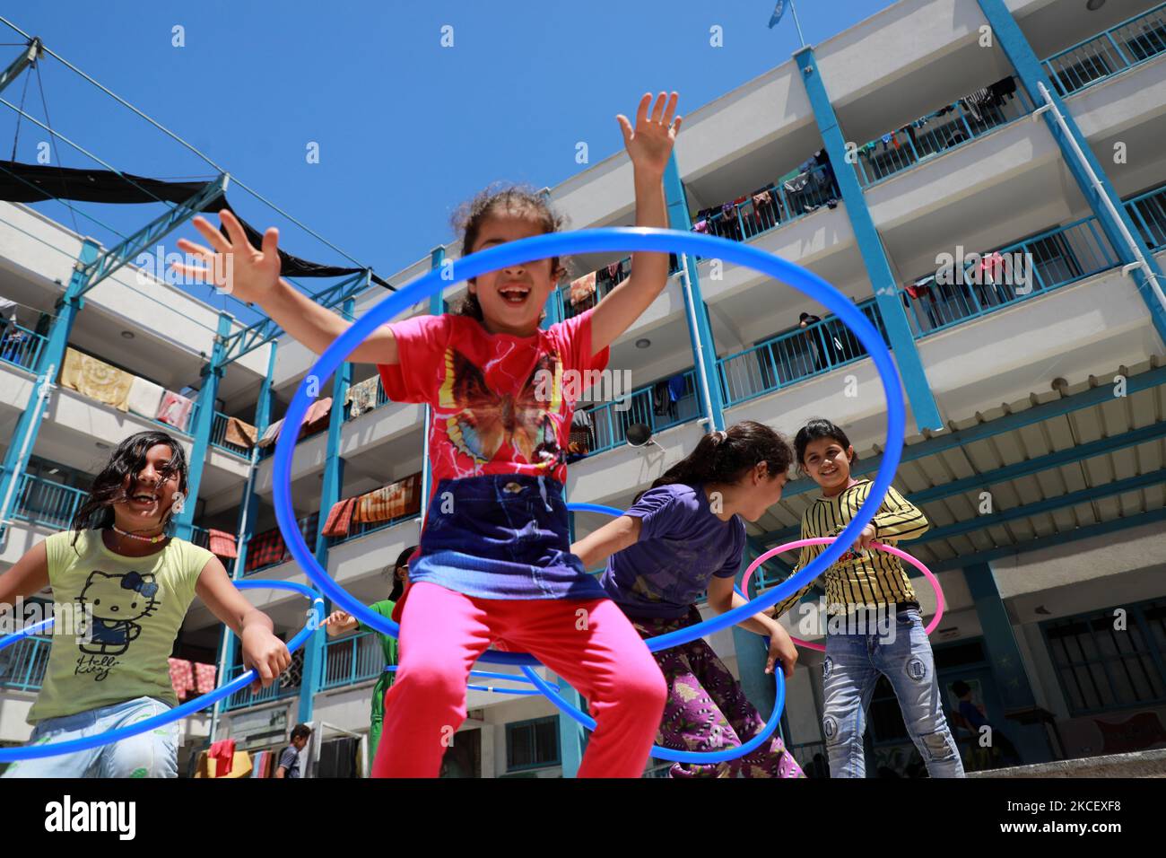 Palestinian children in school hi-res stock photography and images - Alamy
