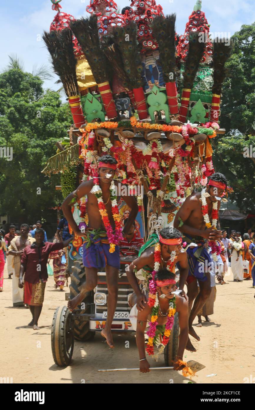 Shri muthumari amman temple hi-res stock photography and images - Alamy