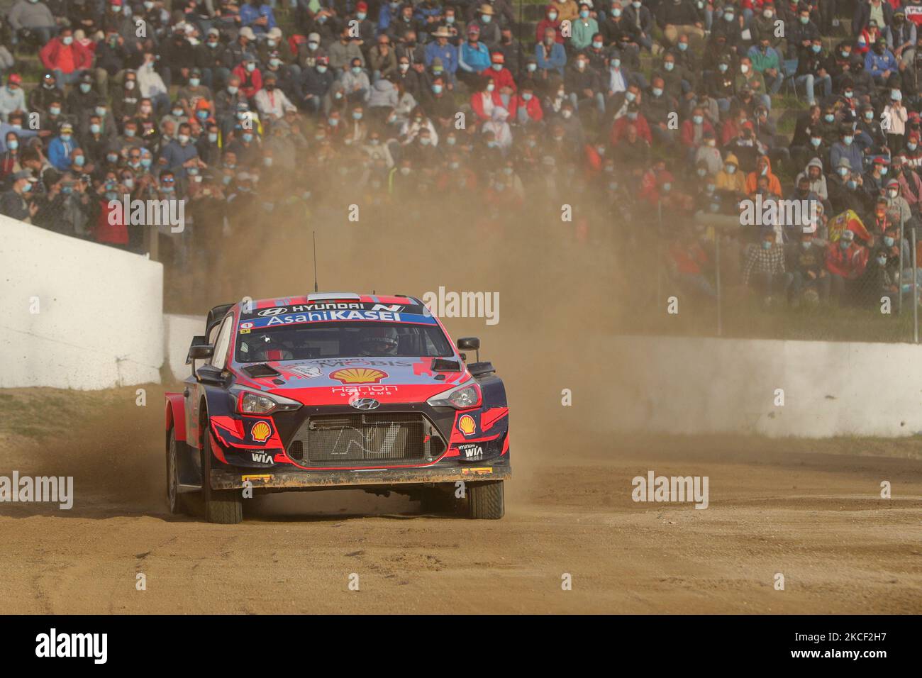 Ott TANAK (EST) and Martin JARVEOJA (EST) in HYUNDAI i20 Coupe WRC of ...